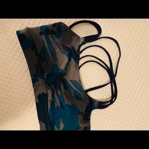 GAP | Tops | Gap Workout Top And Workout Bra | Poshmark